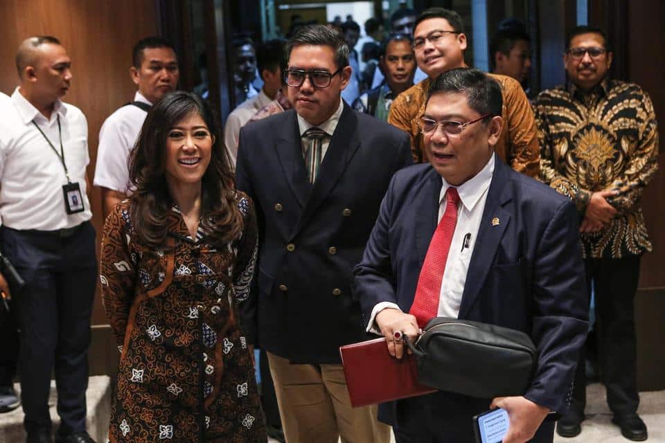 Operator Nakal Langgar Aturan 1 NIK 3 Nomor, Komdigi Siapkan Sanksi Tegas - Butota.id